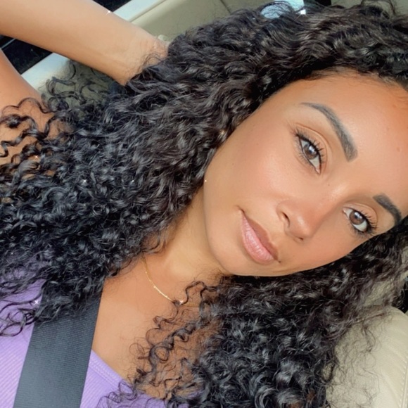 Tenesia's Closet (@tenesiasealey) | Poshmark